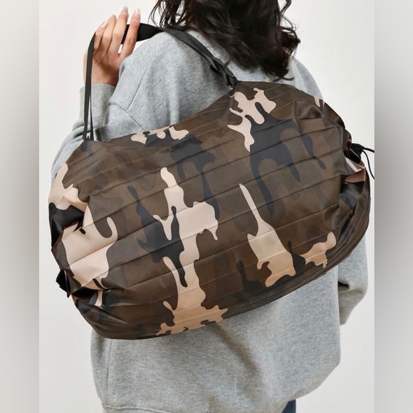 Bags | New Foldable Compact Camouflage Camo Duffel Bag Errand Shoulder ...